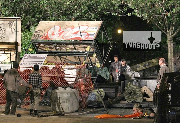 SHOOT: FEAR THE WALKING DEAD Riot Rehearsal With Cliff Curtis ...