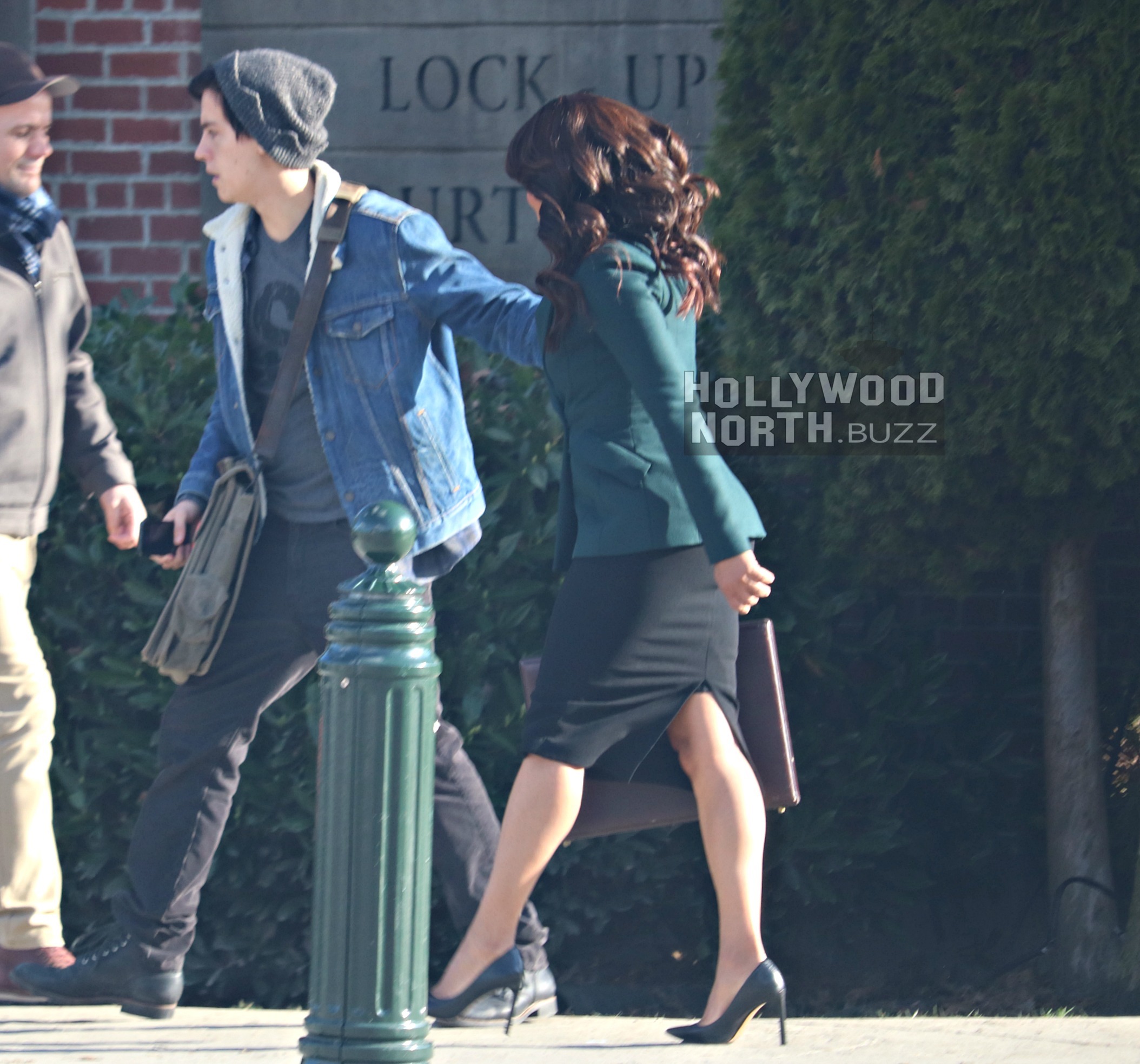 SEASON 2: RIVERDALE's Jughead (Cole Sprouse)& FP (Skeet Ulrich), Archie ...