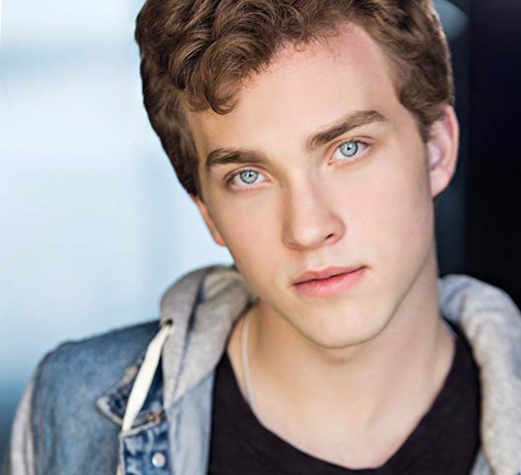 NEW SERIES: SUPERMAN & LOIS Casts Dylan Walsh as Lois Lane's Father ...