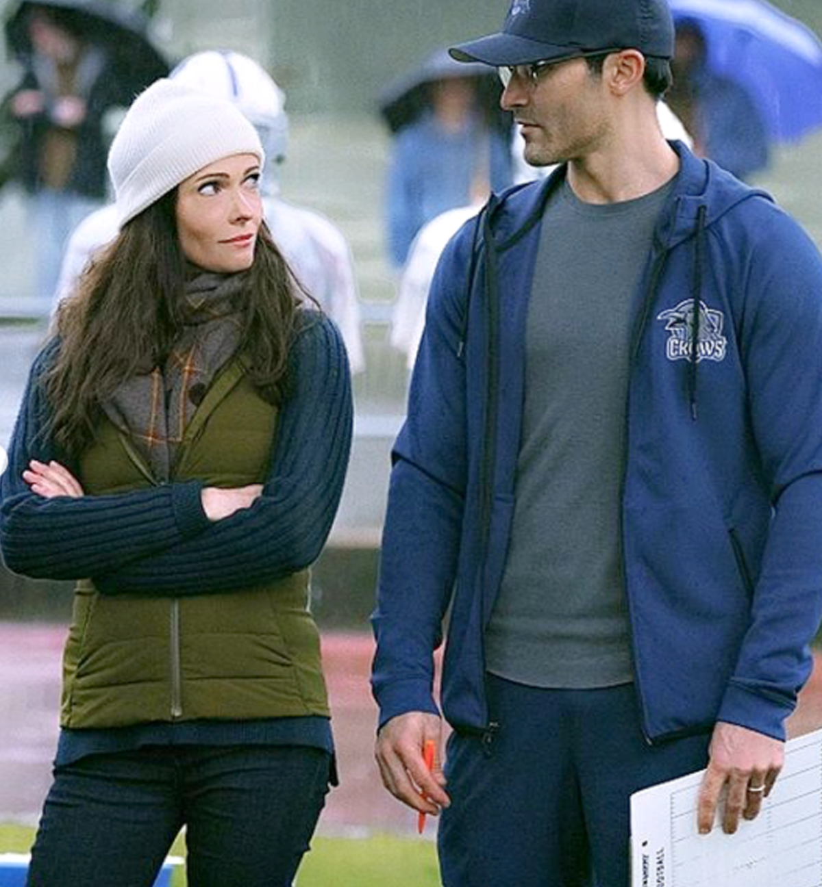 RETURN: SUPERMAN & LOIS Back With Assistant Coach Kent (Tyler Hoechlin ...