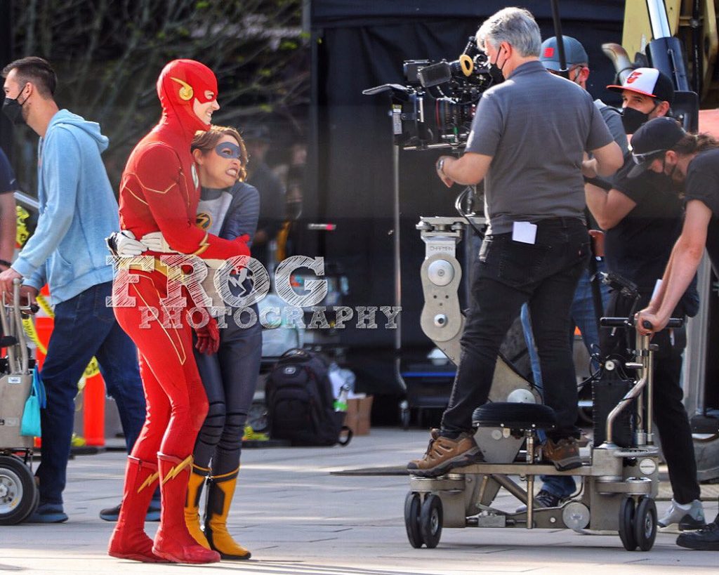 EVENT: How Many Speedsters Are In THE FLASH's 2-Part Season 7 Finale ...