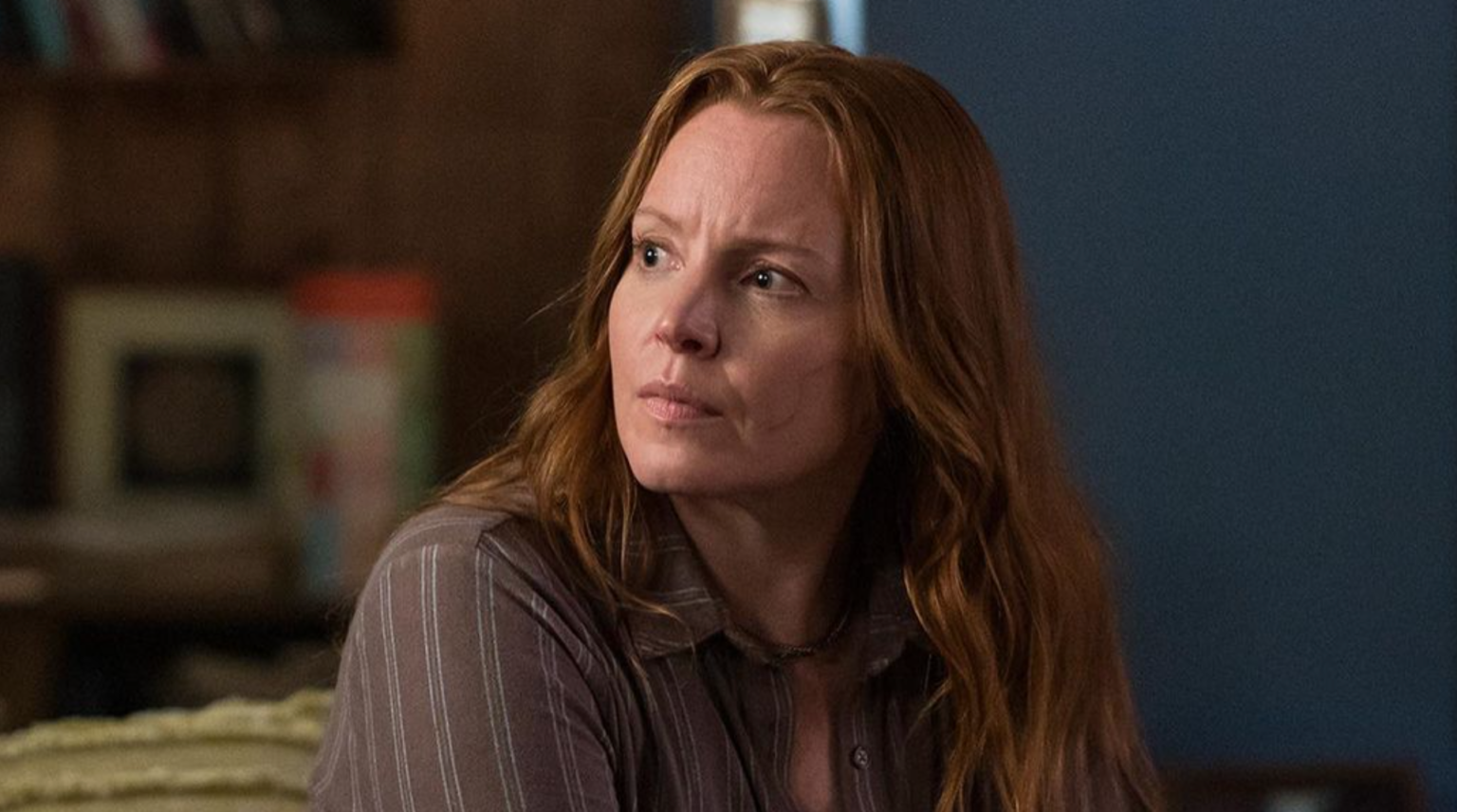 Lauren Ambrose as Adult Van on YELLOWJACKETS Season 2 Filming in Vancouver